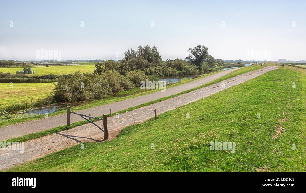 Hangars frisonnes Banque de photographies et d’images à haute ...