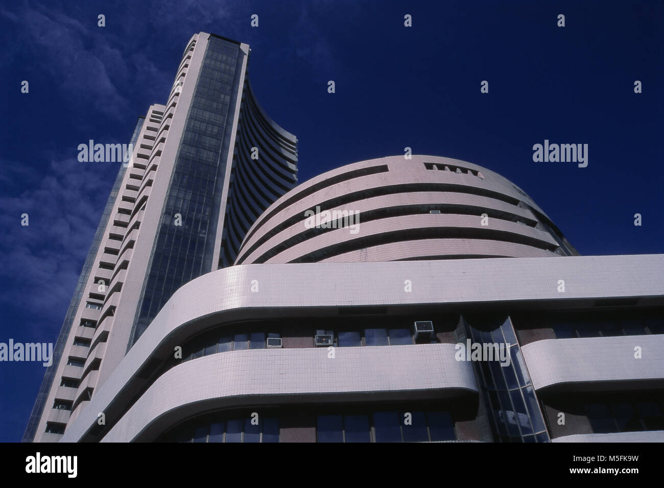 Dalal street Banque de photographies et d’images à haute résolution - Alamy