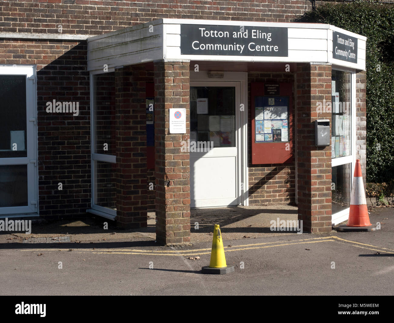 Totton et eling Banque de photographies et d’images à haute résolution ...