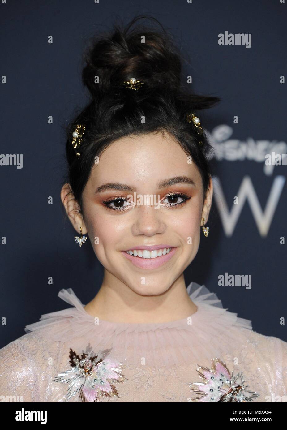 Jenna ortega in Banque de photographies et d’images à haute résolution - Alamy