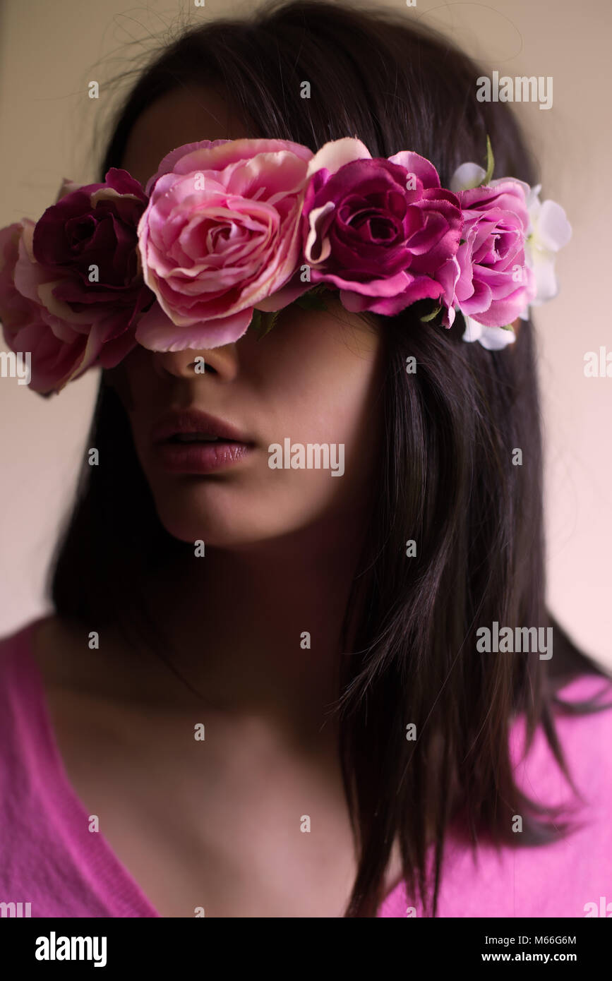 Coiffe de fleur Banque de photographies et d’images à haute résolution ...