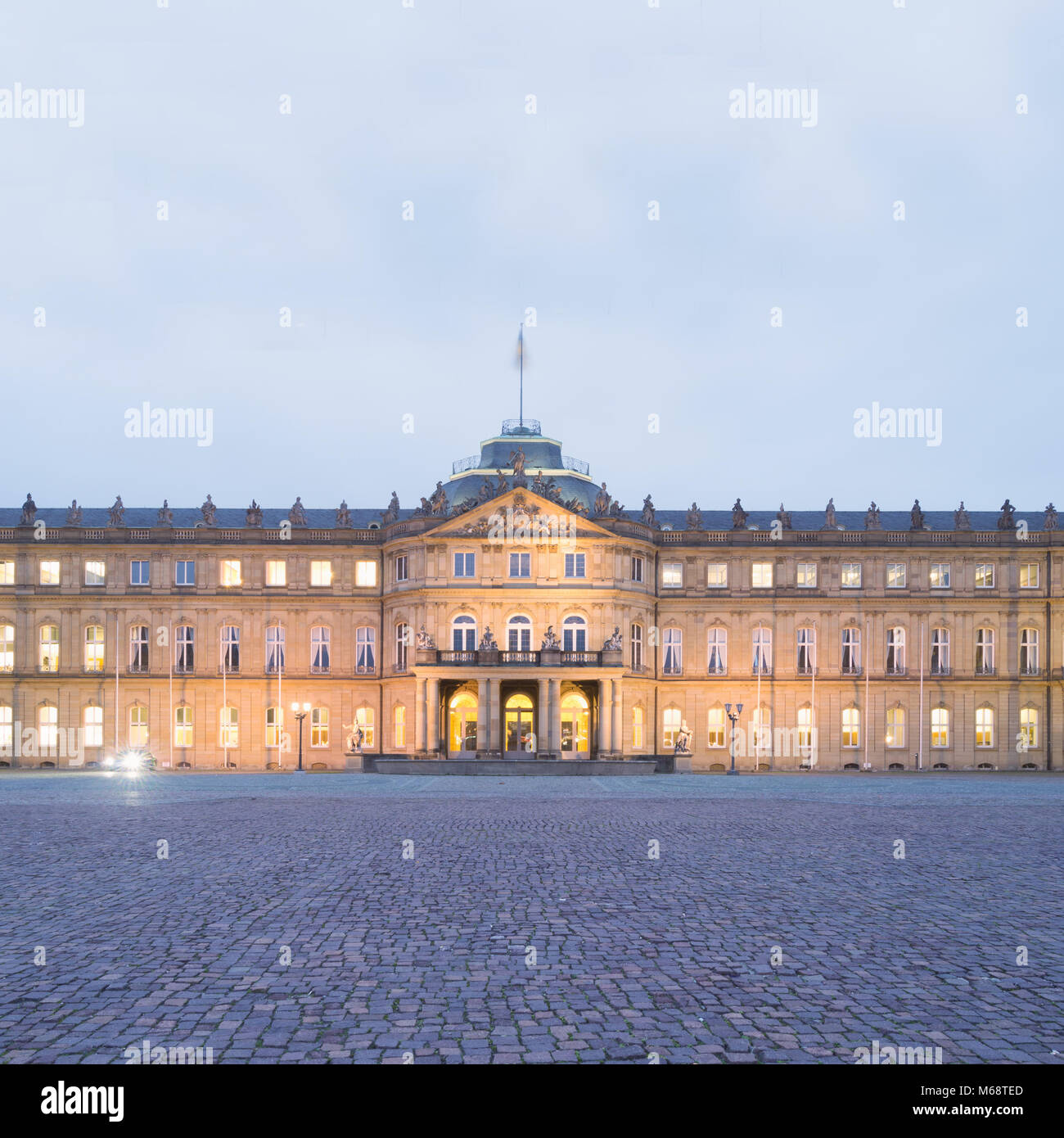 Neues schloss Banque de photographies et d’images à haute résolution ...