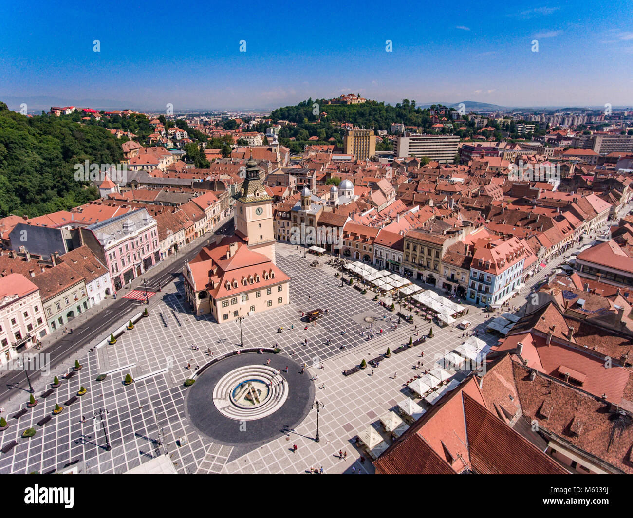 Centre historique de brasov Banque de photographies et d’images à haute ...