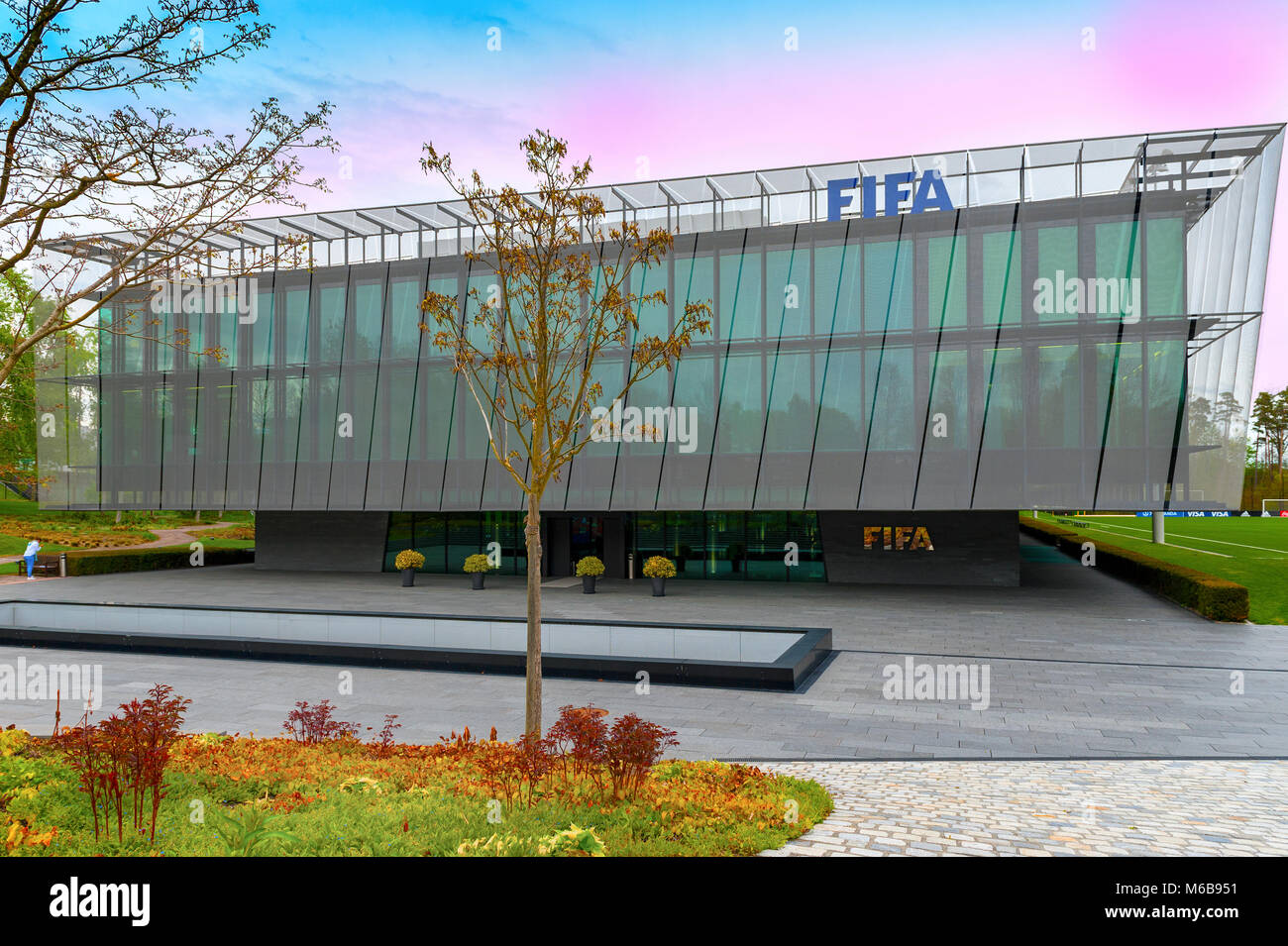 Visiter le siège officiel de la FIFA à Zurich Photo Stock - Alamy