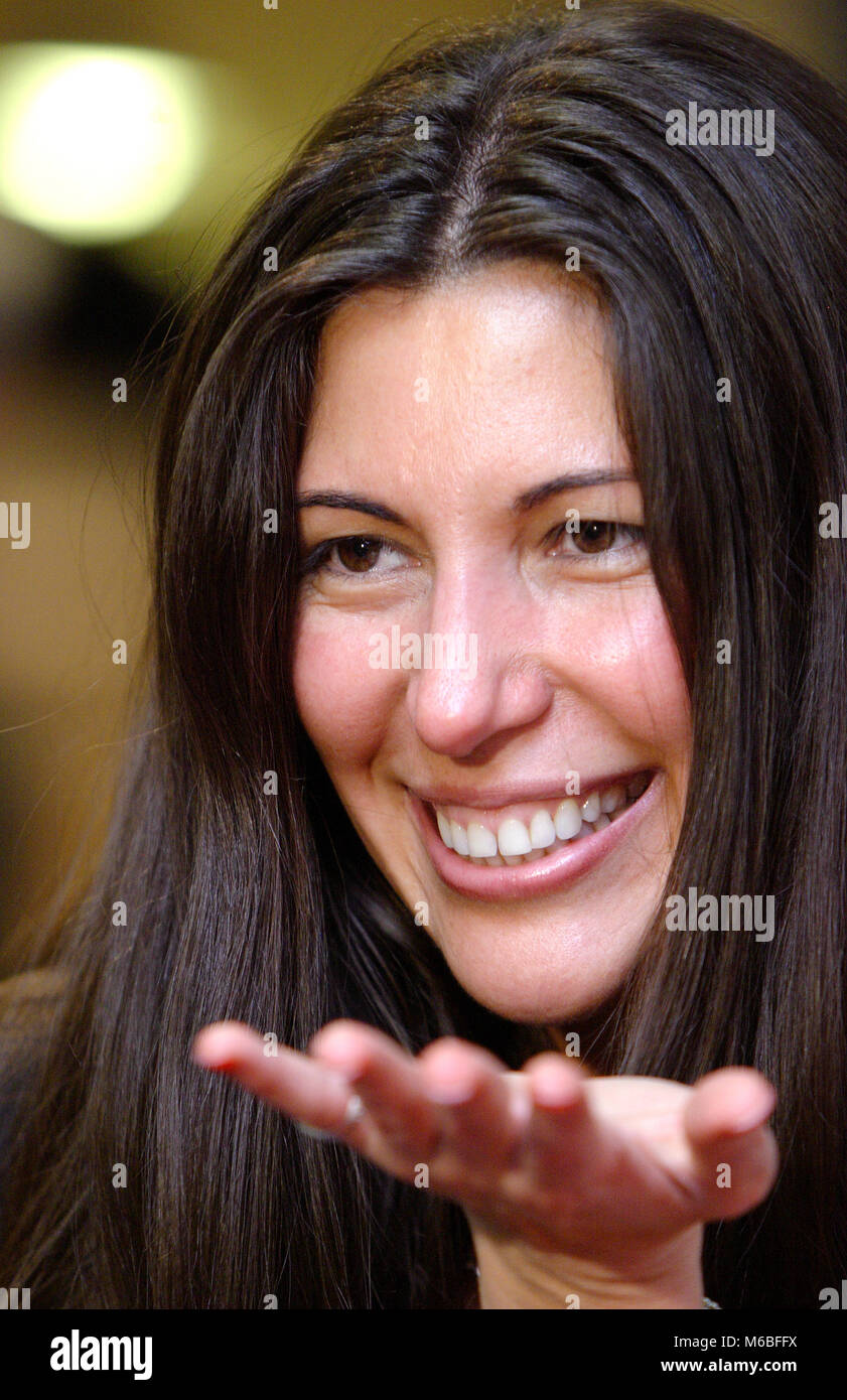 Brazilian singer Banque de photographies et d’images à haute résolution ...