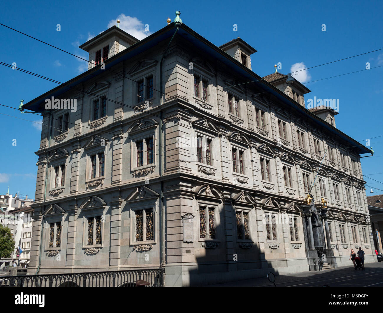 Zurich rathaus Banque de photographies et d’images à haute résolution ...