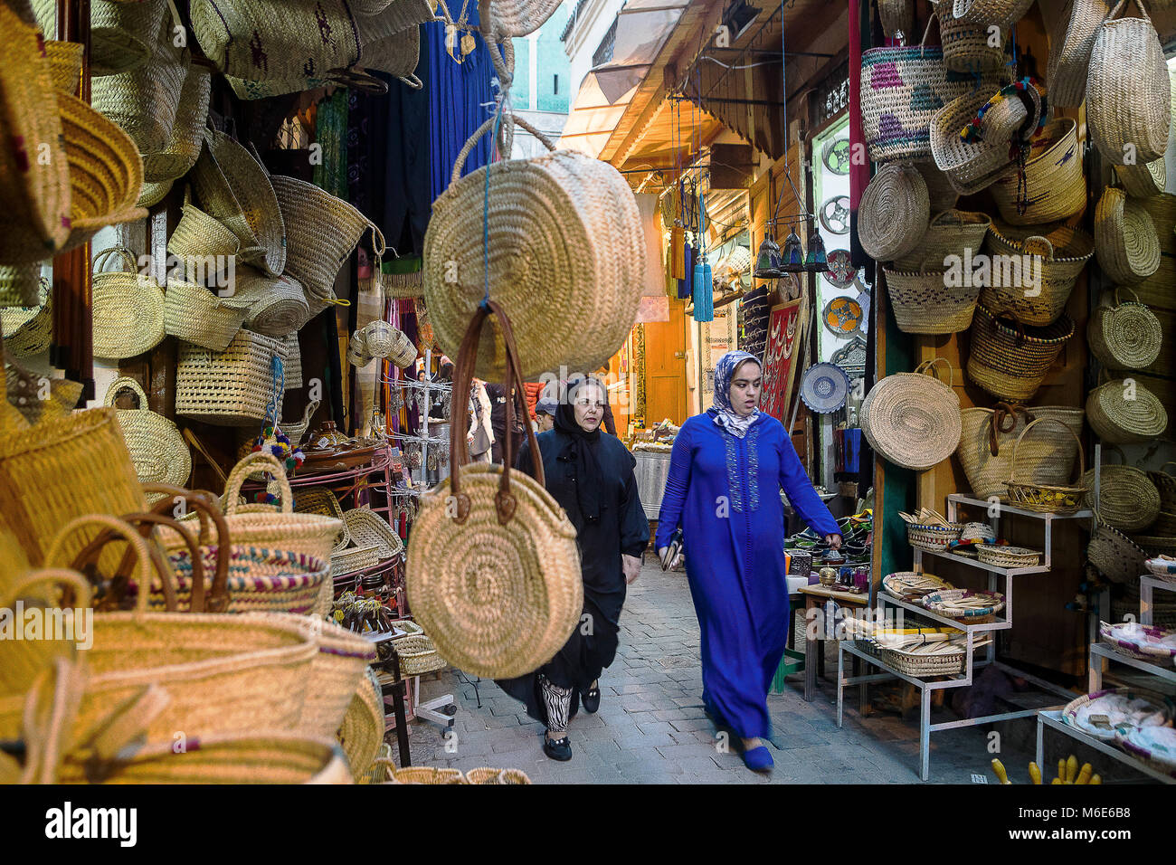 Boutique de vannerie, Talaa Kebira street, Médina, Fès. Maroc Photo ...