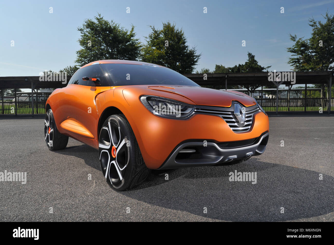 Renault concept car Banque de photographies et d’images à haute ...