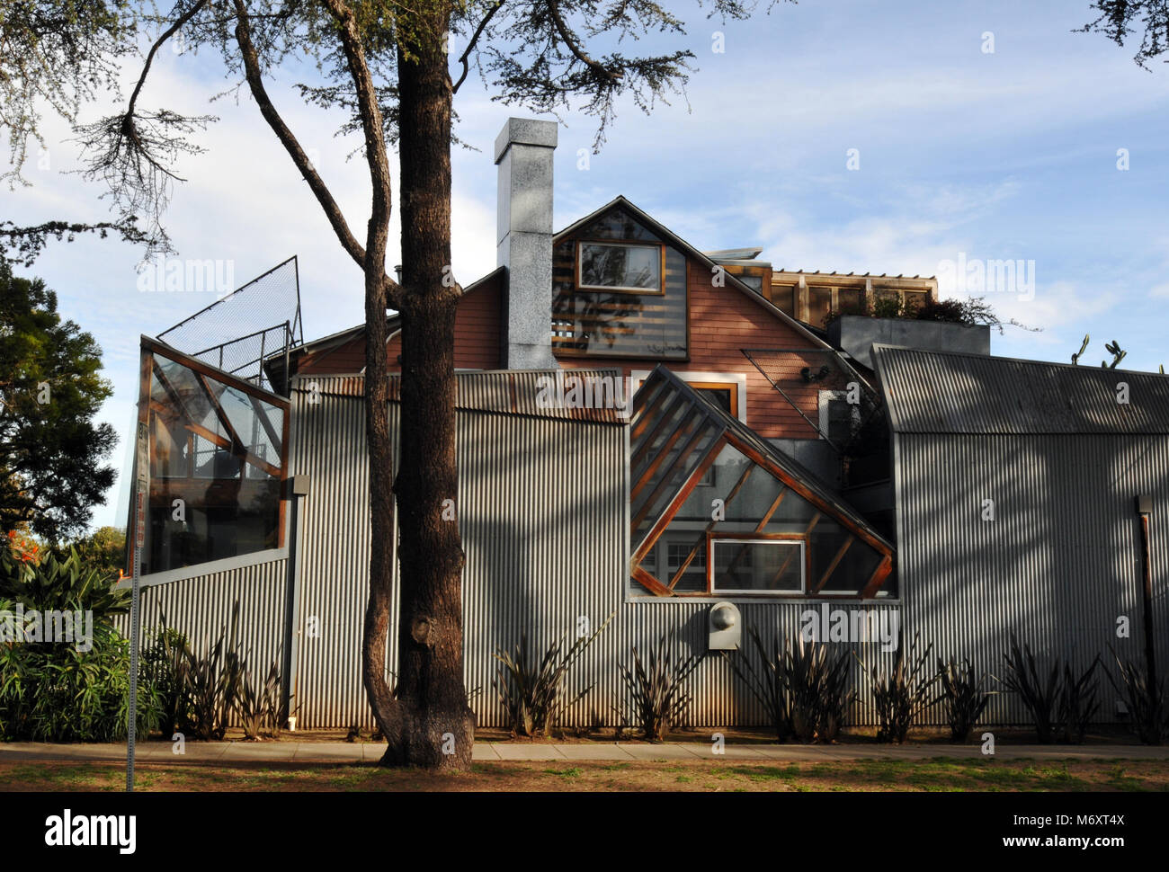 La résidence de Gehry, l'architecte Frank Gehry's home, se trouve dans ...