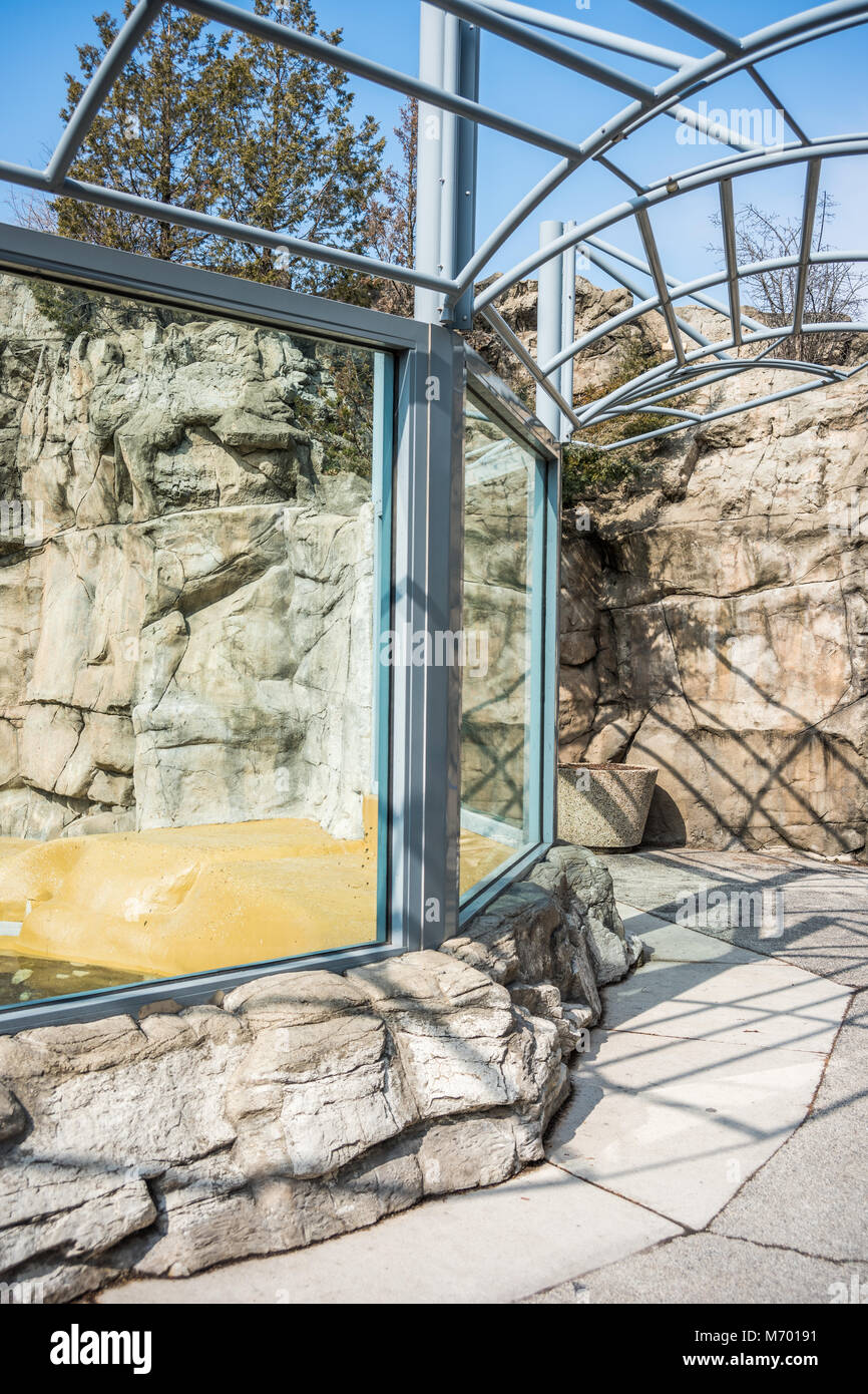 Zoos animaux Banque de photographies et d’images à haute résolution - Alamy