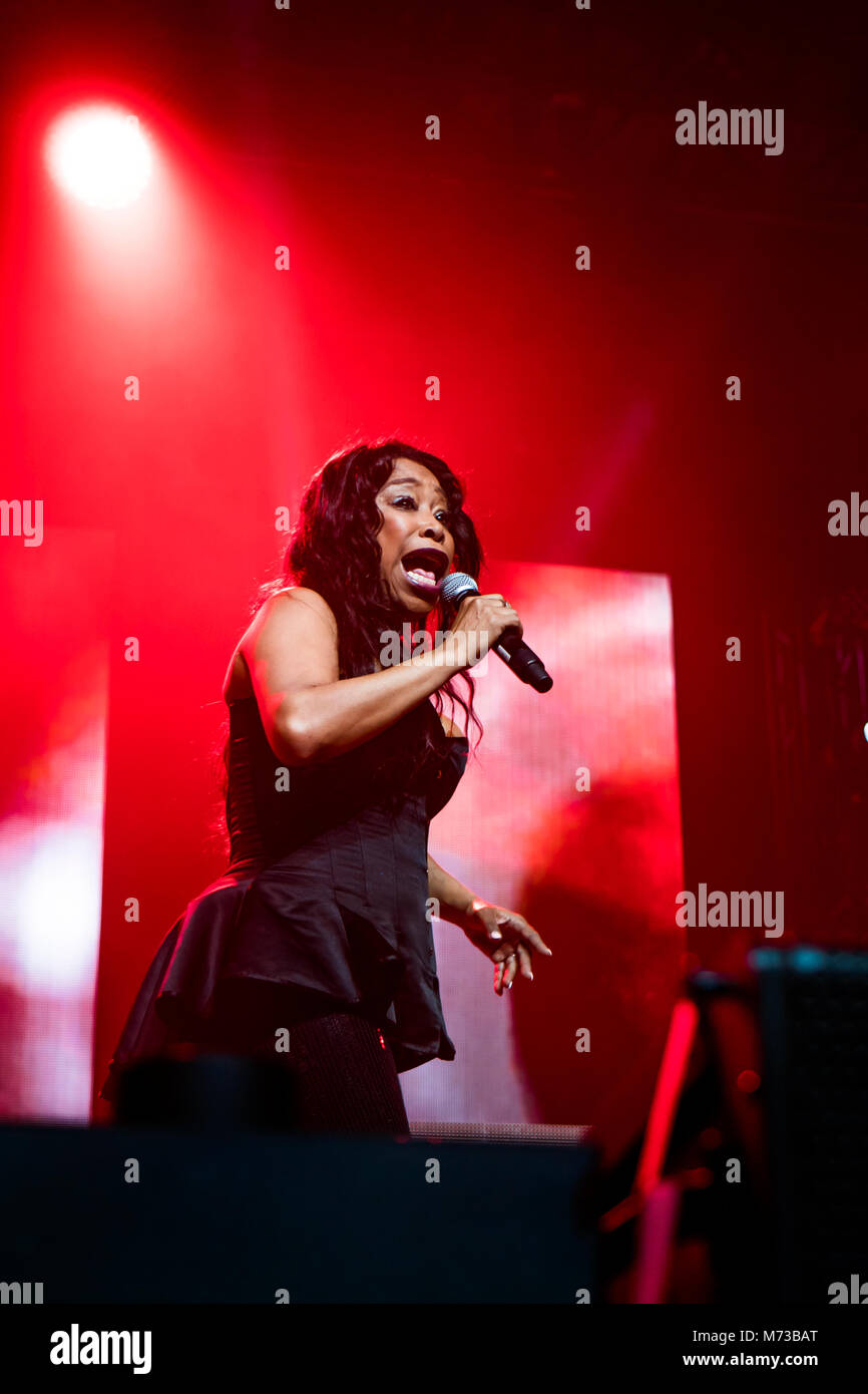 Penny ford Banque de photographies et d’images à haute résolution - Alamy