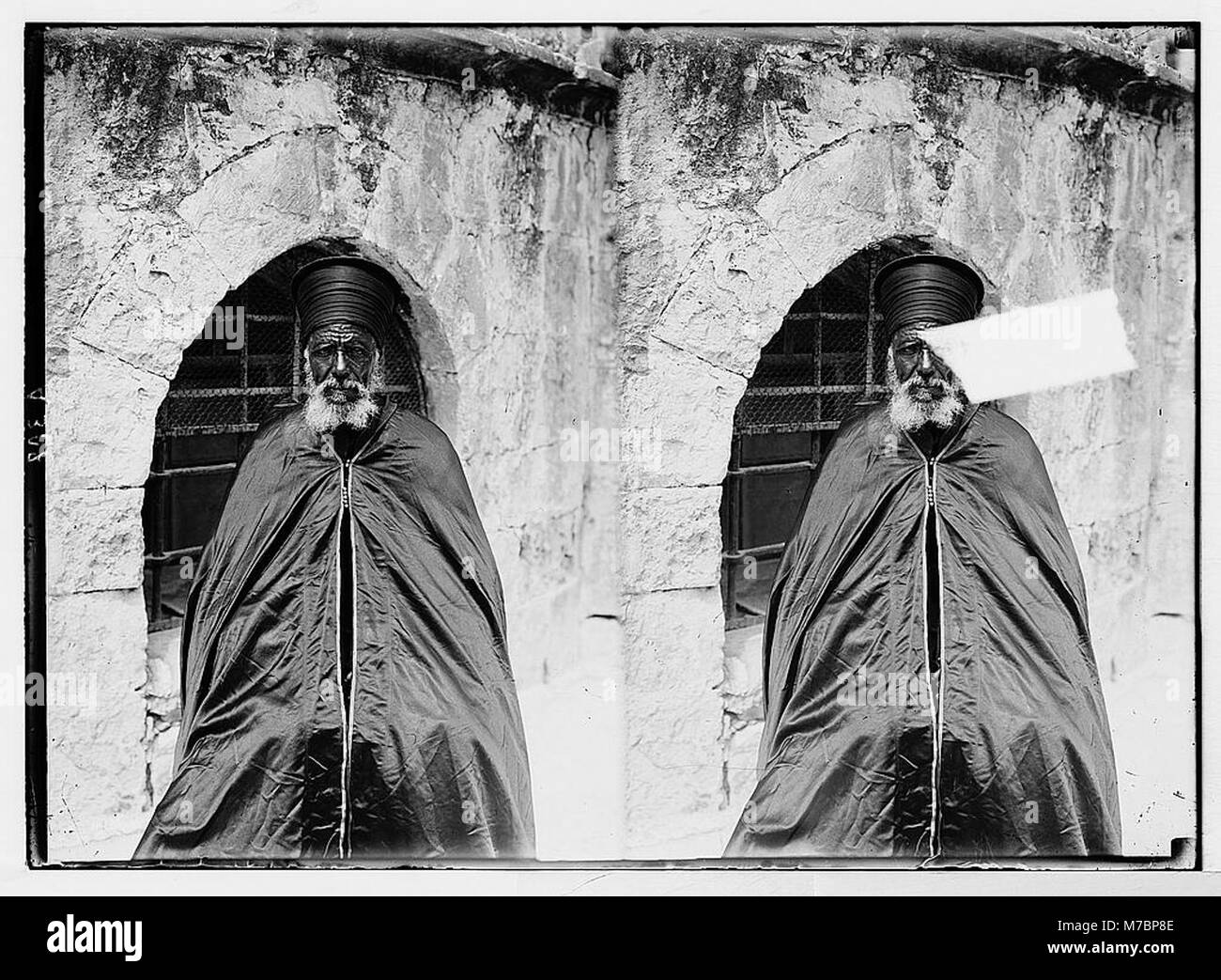 Moine traditionnel Banque d'images noir et blanc - Alamy