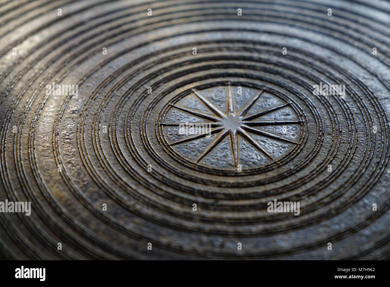 Ancienne et magnifique de la surface du tambour de bronze, Grenouille ...