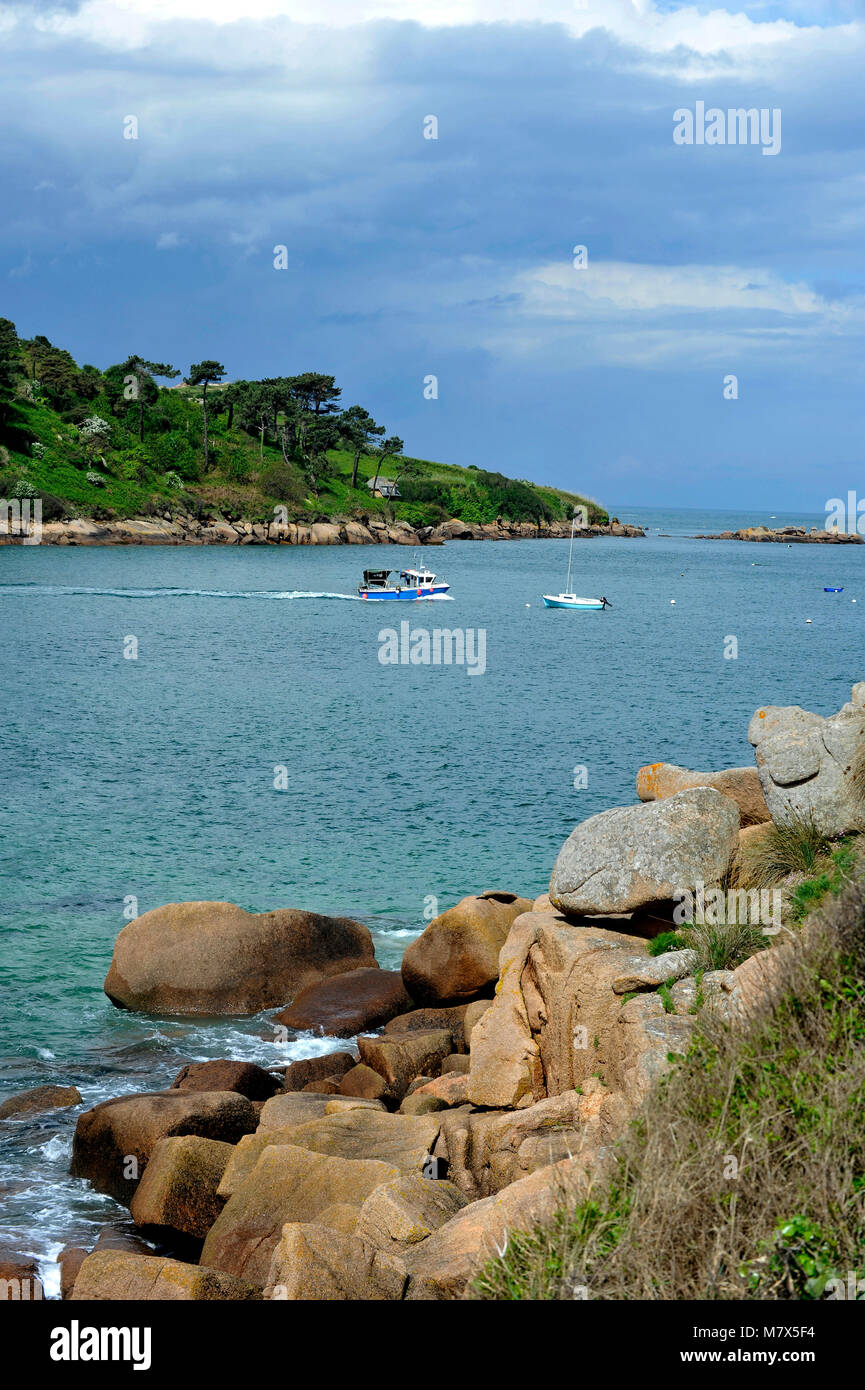 Trebeurden (Bretagne, nord-ouest de la France, le long de la 'Côte de ...