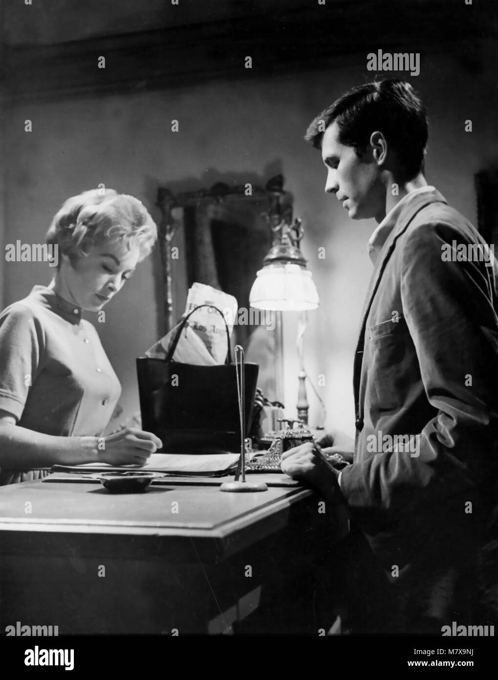 Alfred hitchcock anthony perkins Banque de photographies et d’images à ...