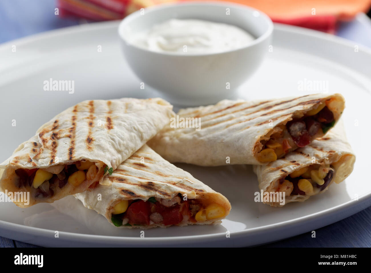 Burritos aux haricots Banque de photographies et d’images à haute ...