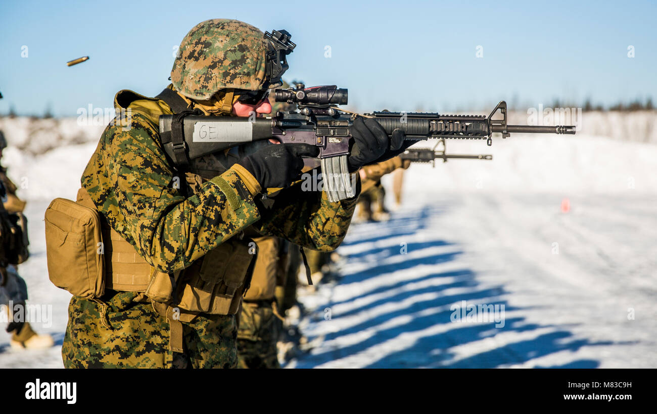 Laad gunner Banque de photographies et d’images à haute résolution - Alamy