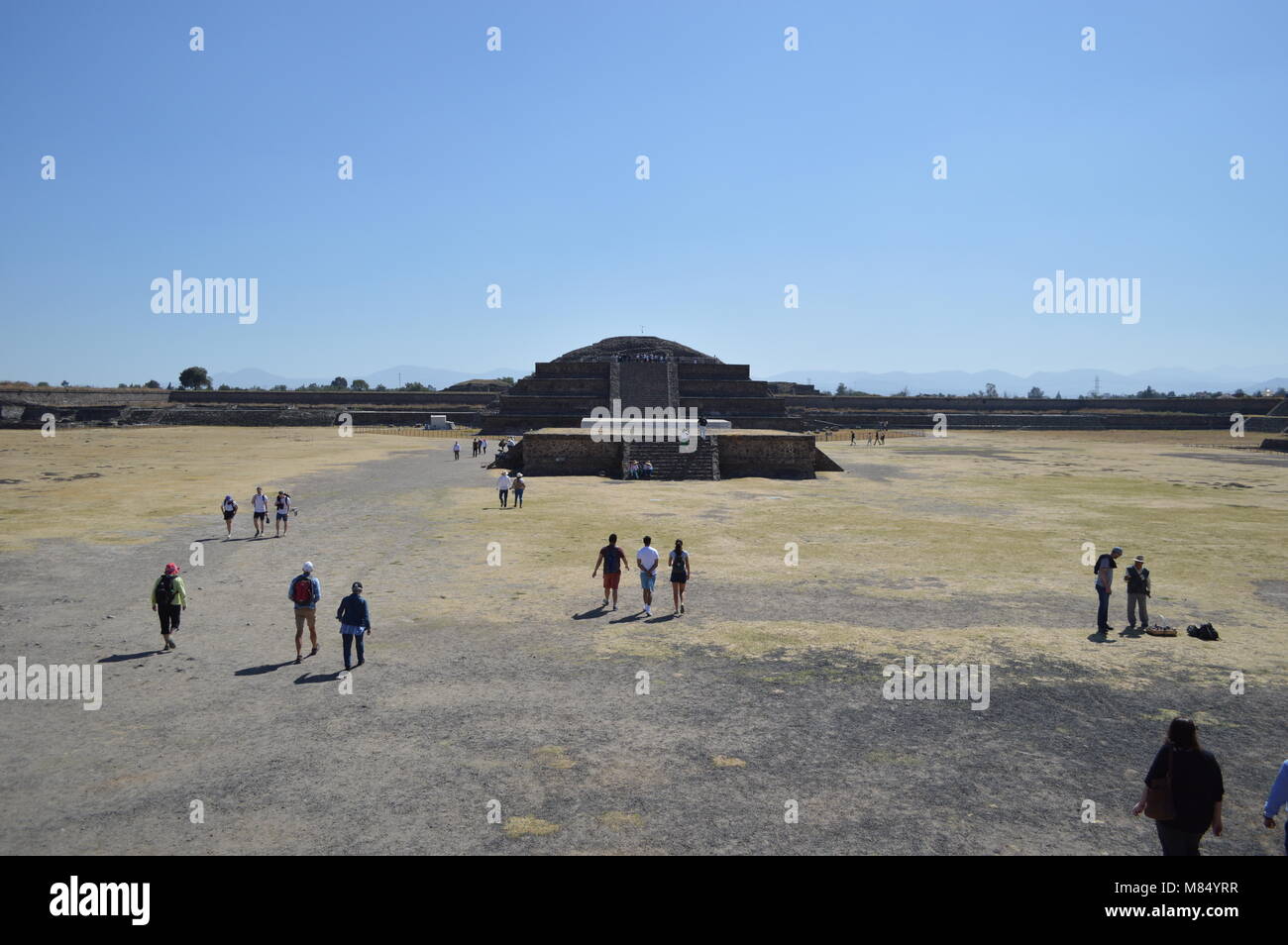 Piramid structure Banque de photographies et d’images à haute ...