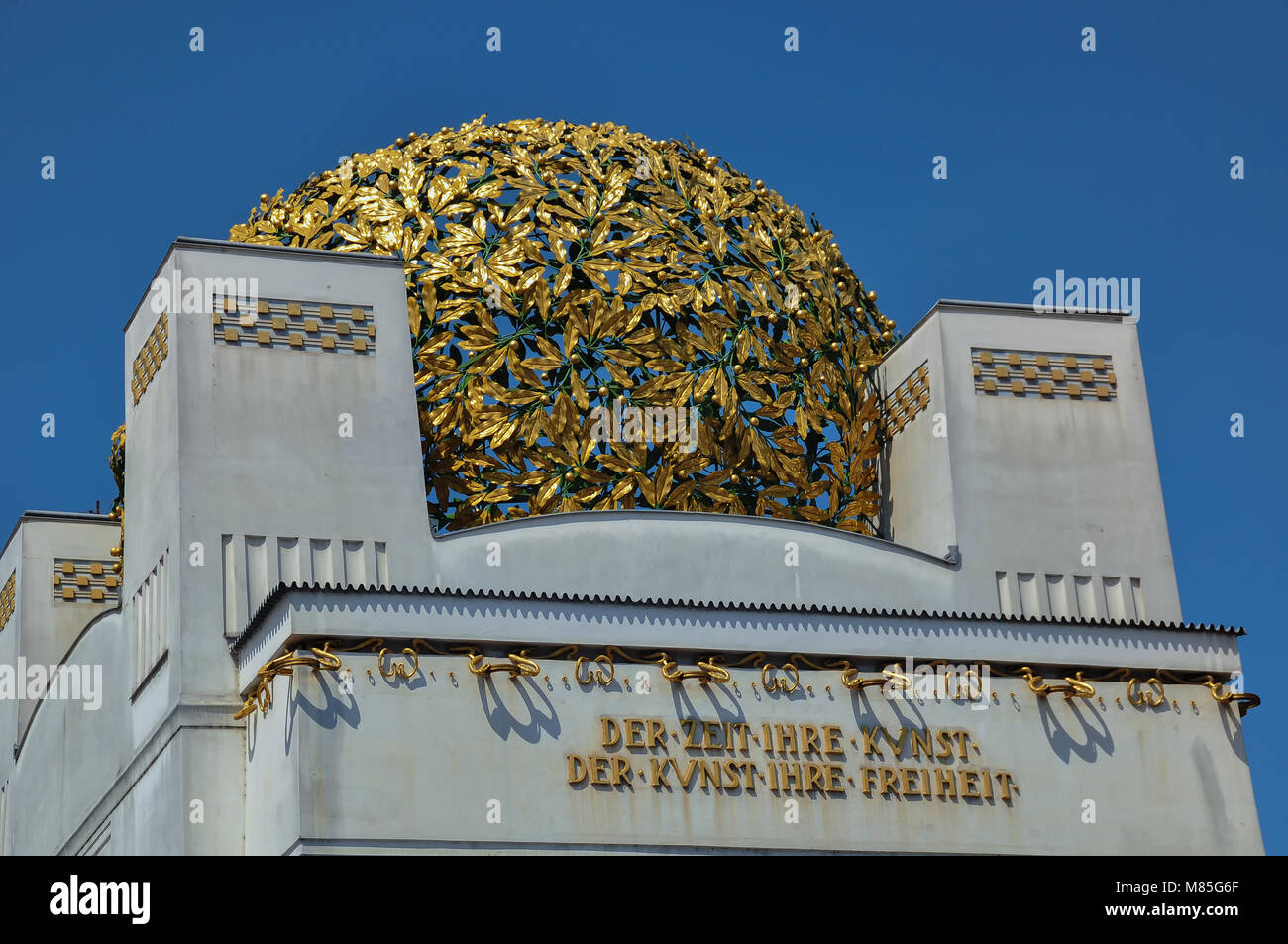 Viennese secession Banque de photographies et d’images à haute ...