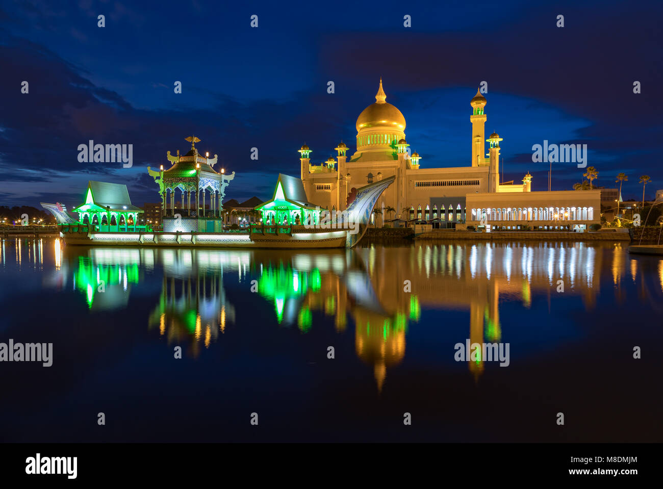 Brunéi Darussalam Bandar Seri Begawan sultan Omar Ali Saifuddien Mosque ...