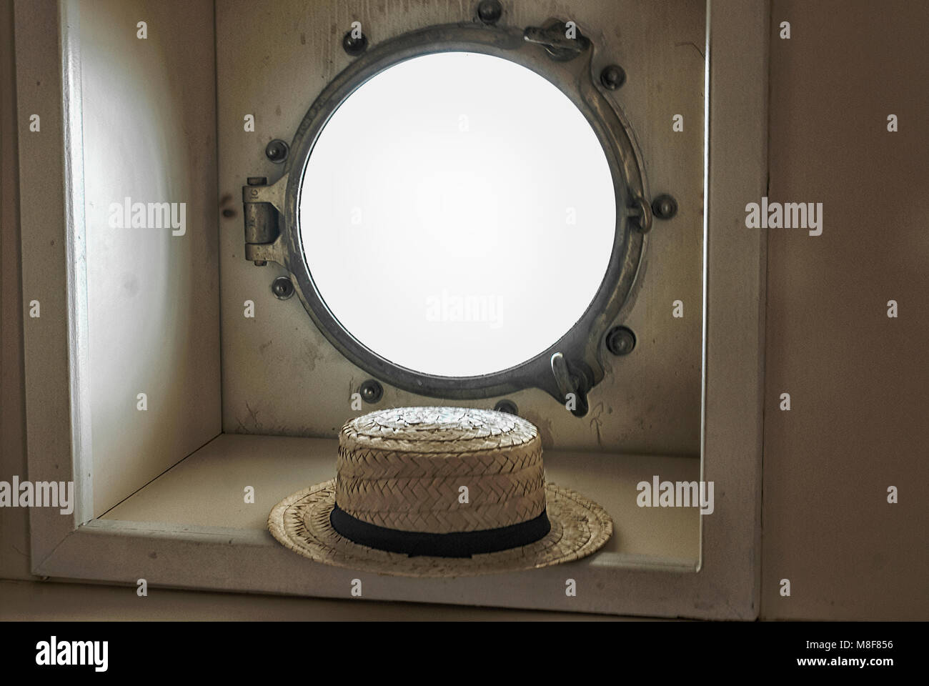 Hublot voilier cabine Banque de photographies et d’images à haute ...