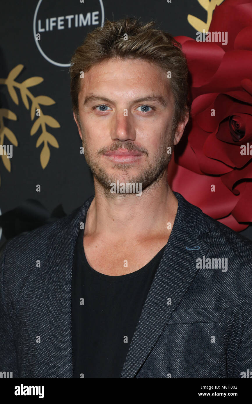 Adam demos Banque de photographies et d’images à haute résolution - Alamy