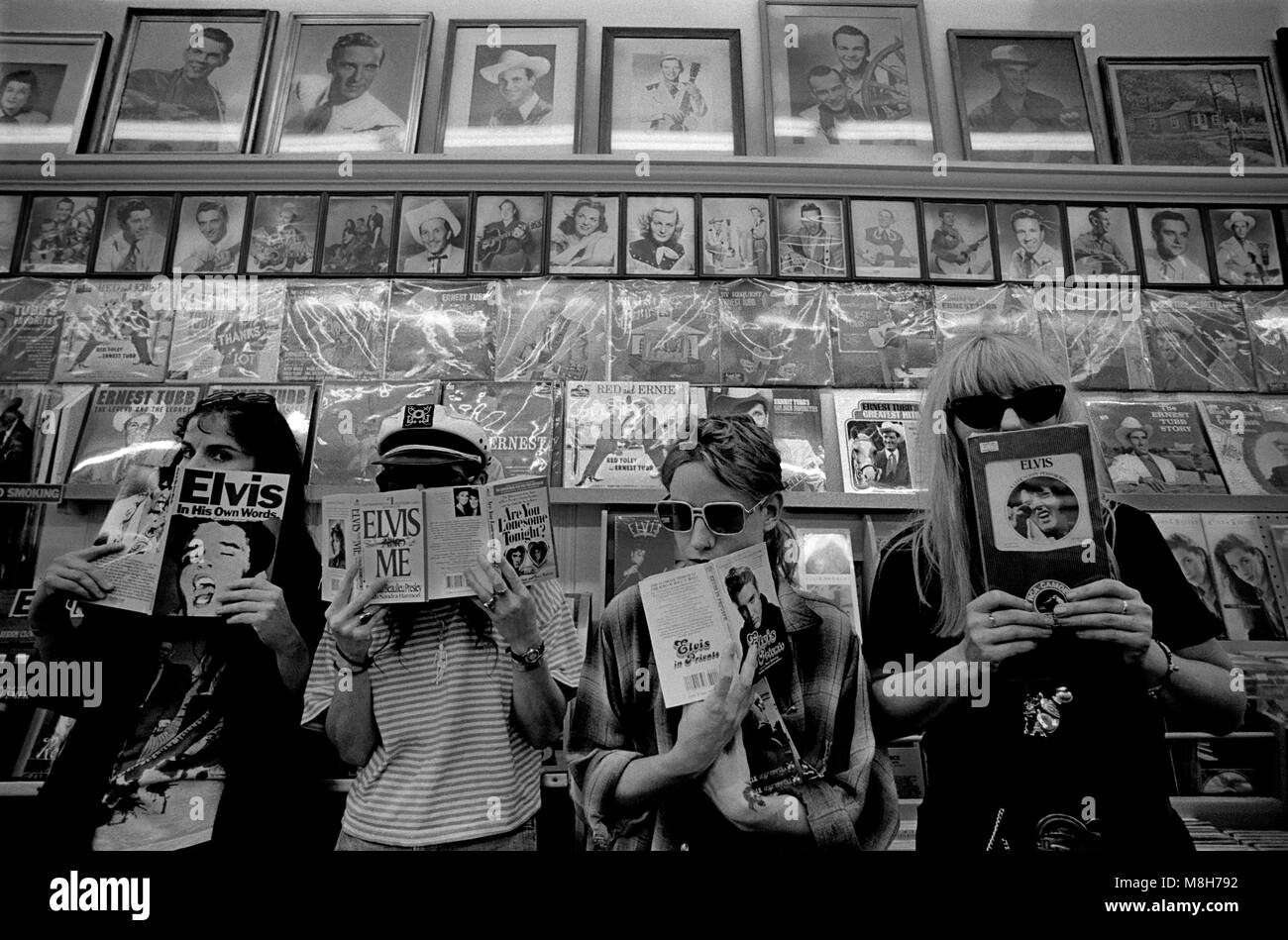 L7 band Banque de photographies et d’images à haute résolution - Alamy