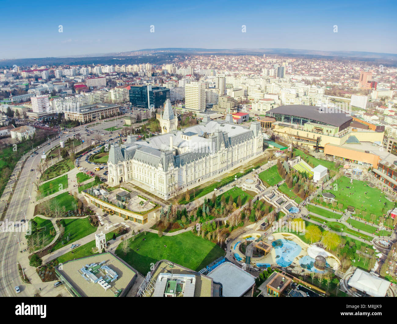 Palas mall by the palace of culture Banque de photographies et d’images ...