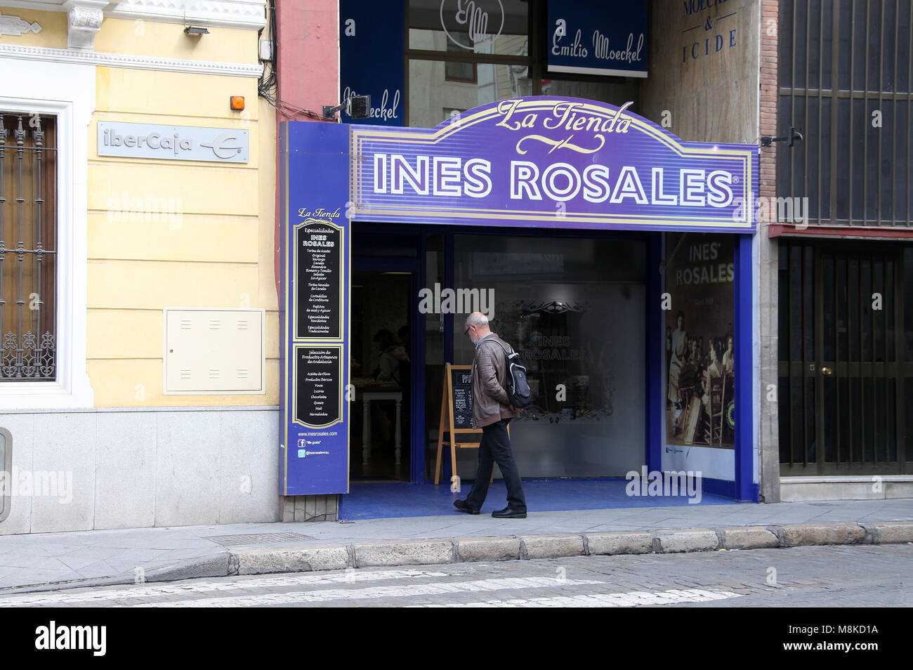 Ines rosales Banque de photographies et d’images à haute résolution - Alamy