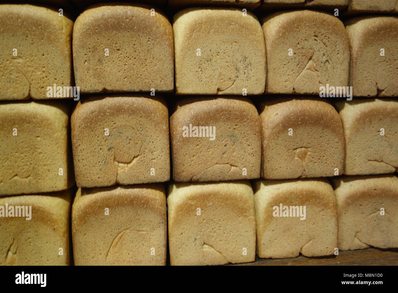 Poilane bread Banque de photographies et d’images à haute résolution ...