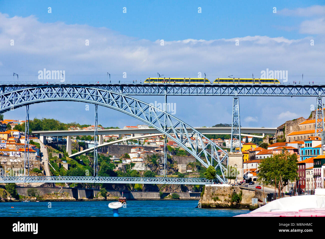 Duoro train historique Banque de photographies et d’images à haute ...