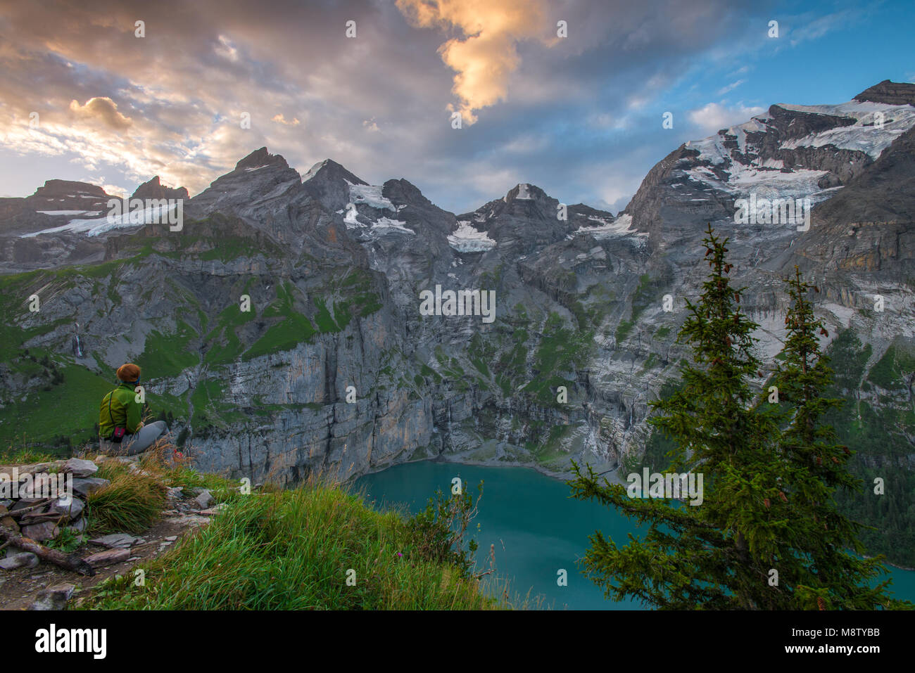 Sentier solitude lac Banque de photographies et d’images à haute ...
