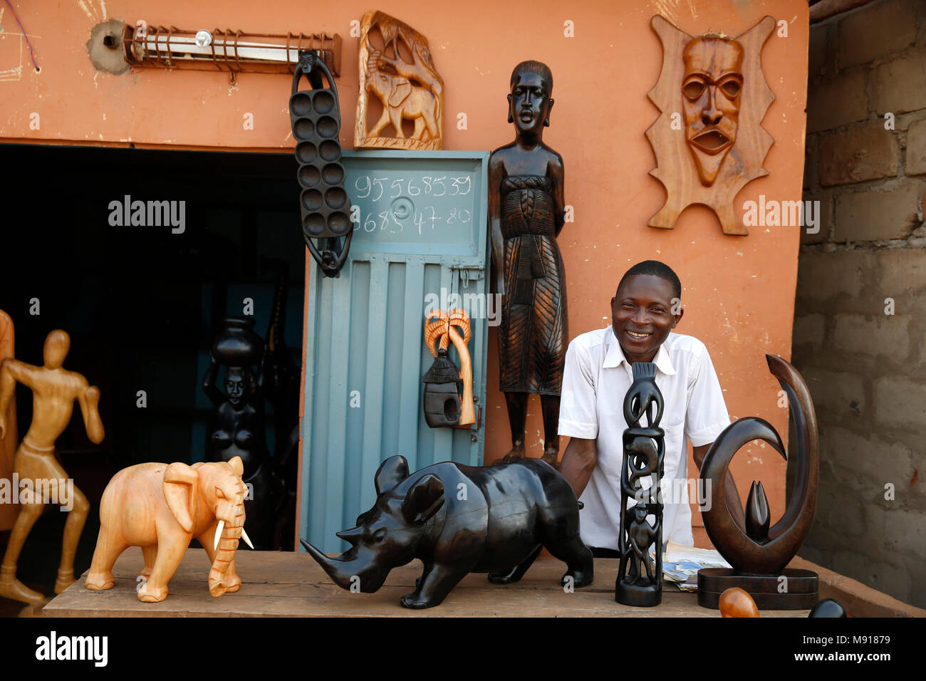 Benin statue Banque de photographies et d’images à haute résolution - Alamy