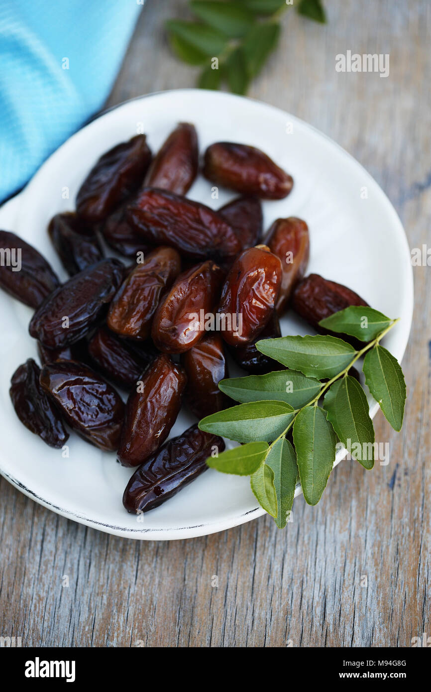 Date Rouge Banque d'image et photos - Alamy