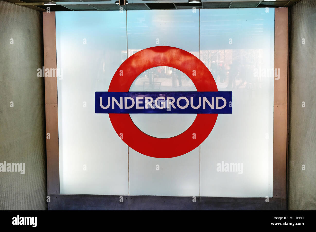 London underground logo Banque de photographies et d’images à haute ...
