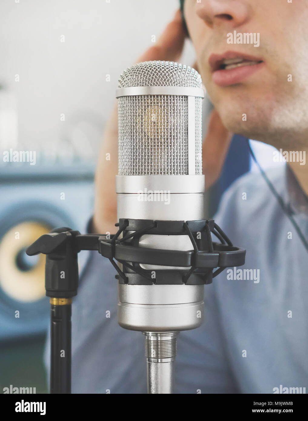 Microphone radio Banque de photographies et d’images à haute résolution ...