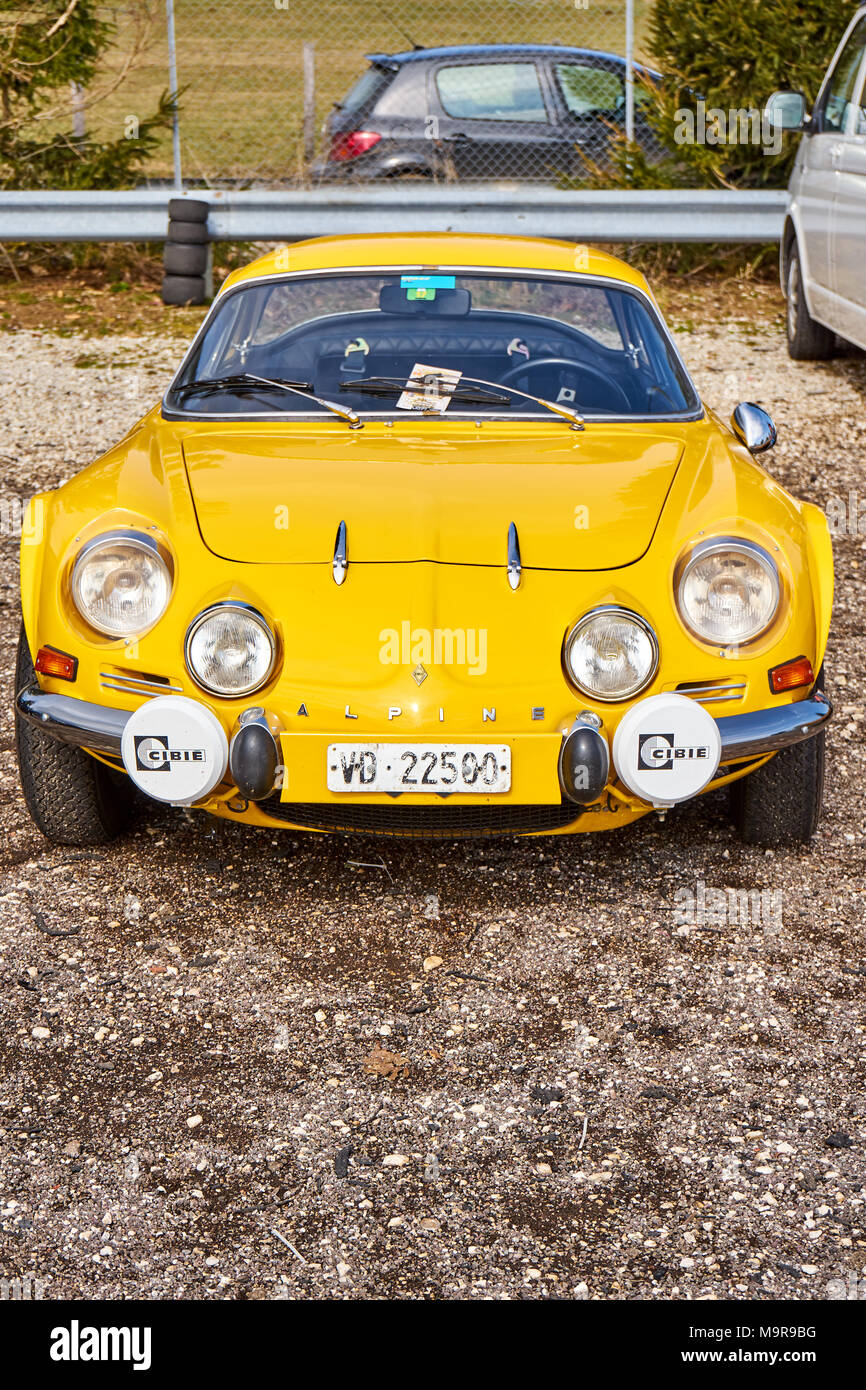 Renault alpine a110 rallye Banque de photographies et d’images à haute ...