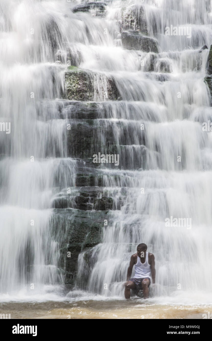 Ivorian man Banque de photographies et d’images à haute résolution - Alamy