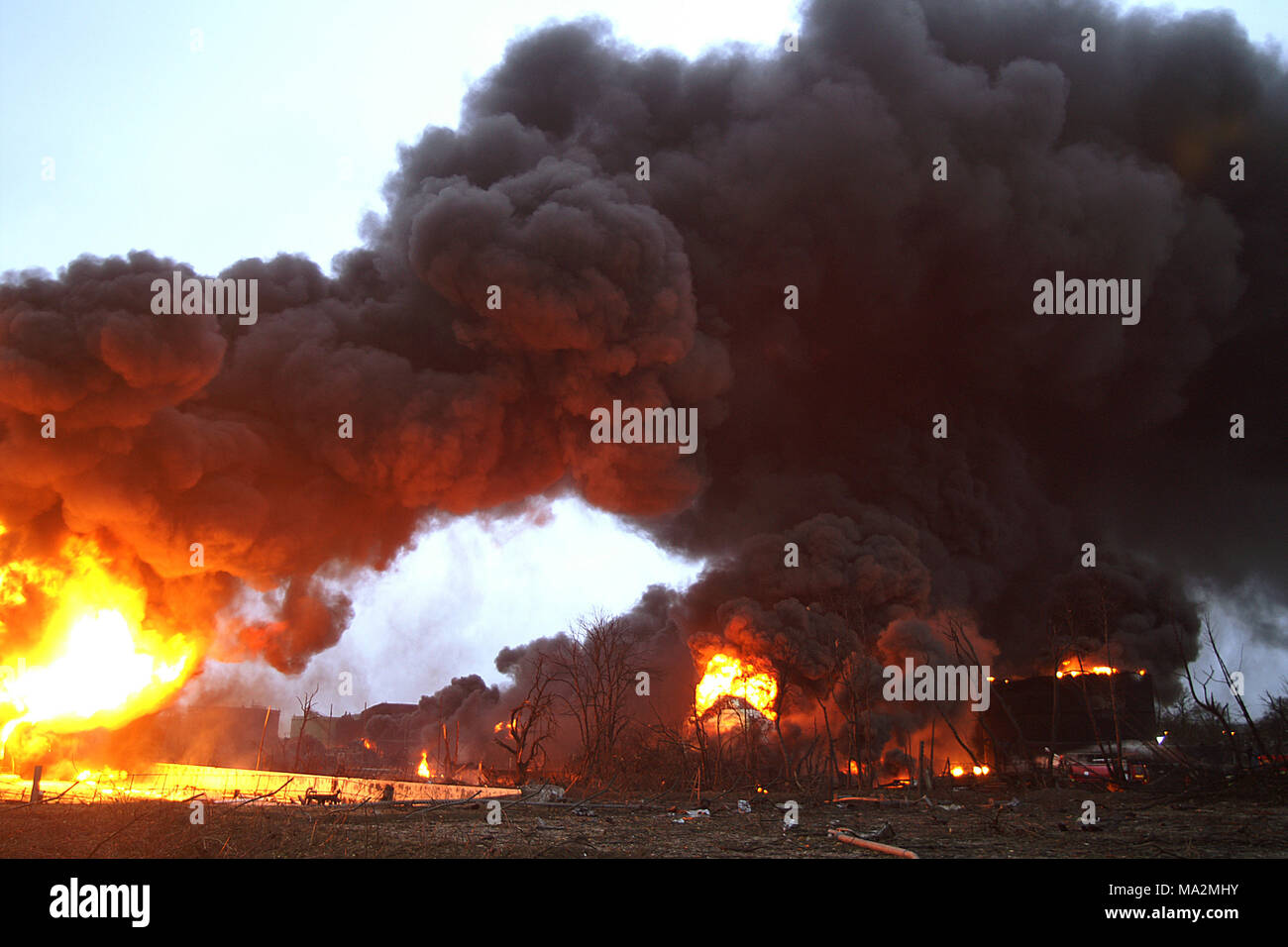 Feu de buncefield Banque de photographies et d’images à haute ...