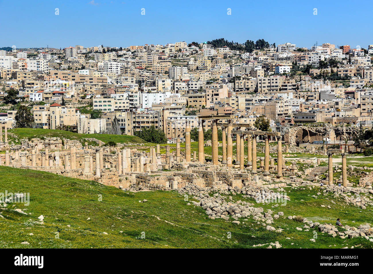 Ruines de la ville romaine en jordanie Banque de photographies et d ...