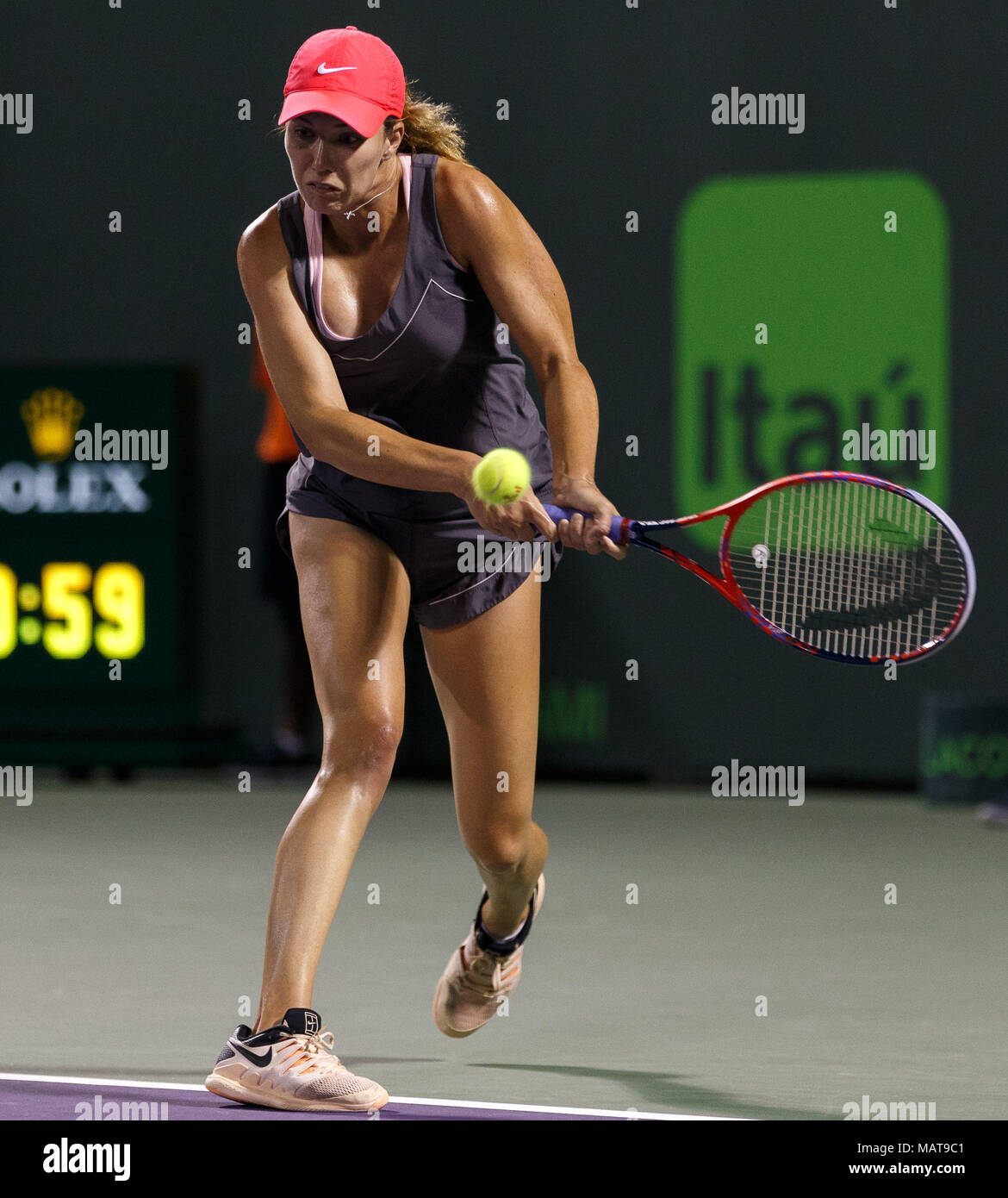 Danielle collins Banque de photographies et d’images à haute résolution ...