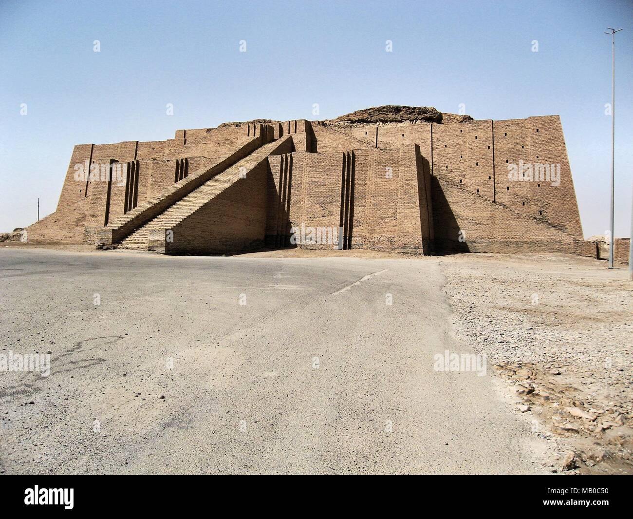 Ziggurat of ur Banque de photographies et d’images à haute résolution ...