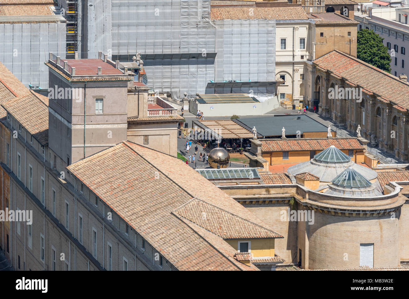 Les toits de rome Banque de photographies et d’images à haute ...