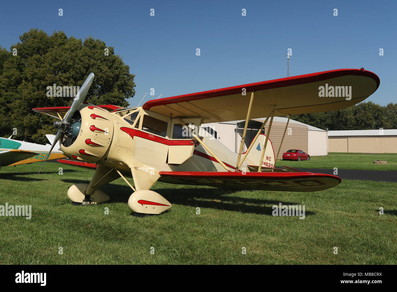 Avion classique waco Banque de photographies et d’images à haute ...