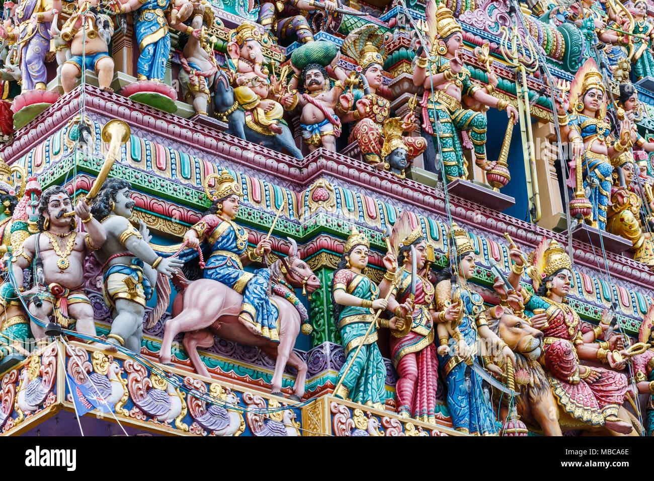 L'art hindou complexes et sculptures sur la façade de la déité du ...