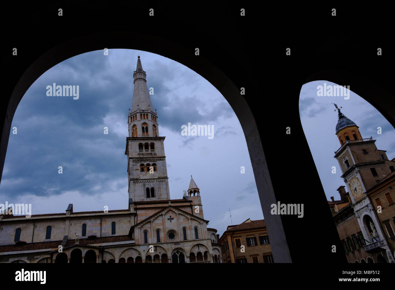 Modena italy palazzo emilia romagna Banque de photographies et d’images ...
