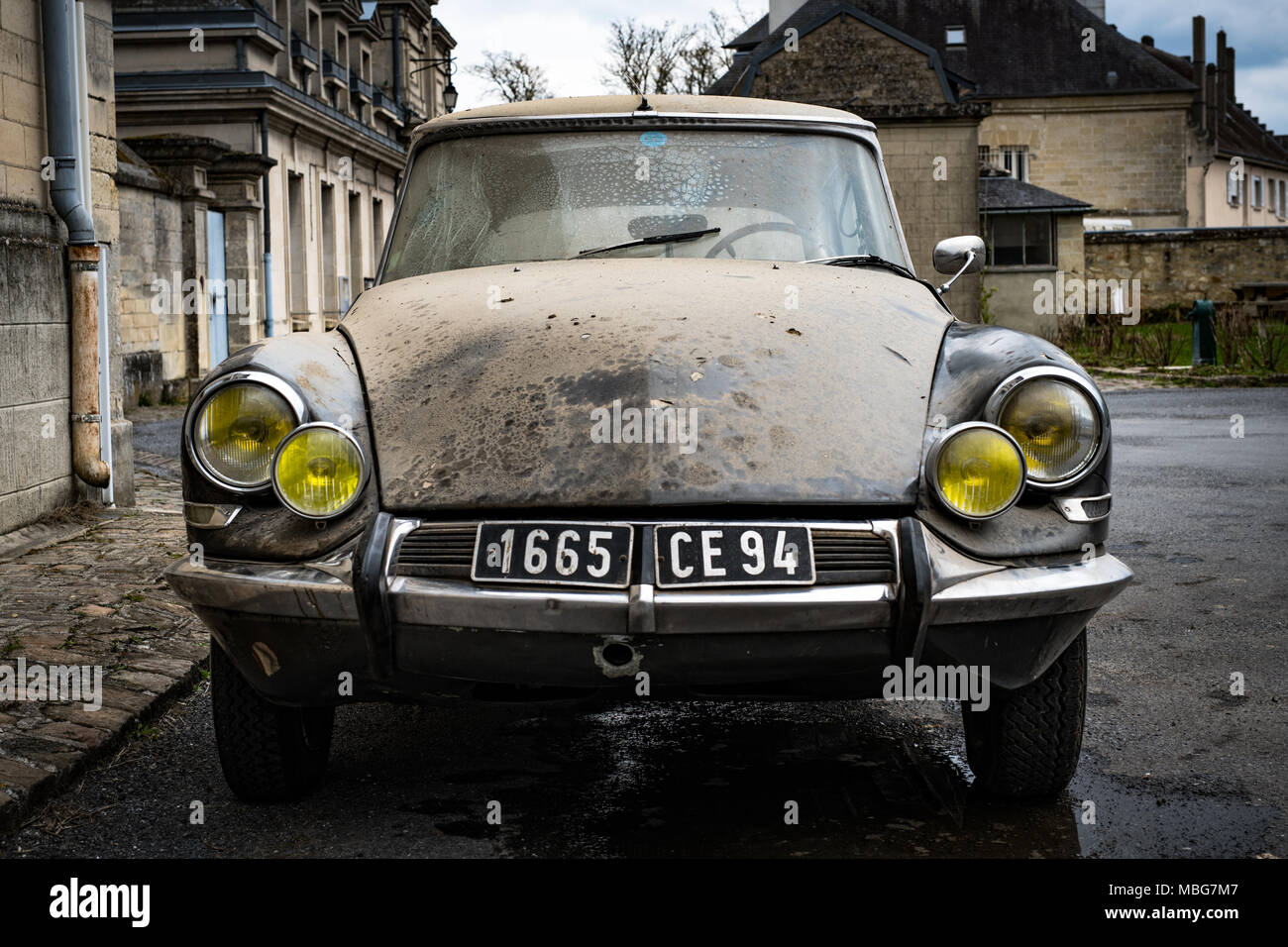 French classic car Banque de photographies et d’images à haute ...