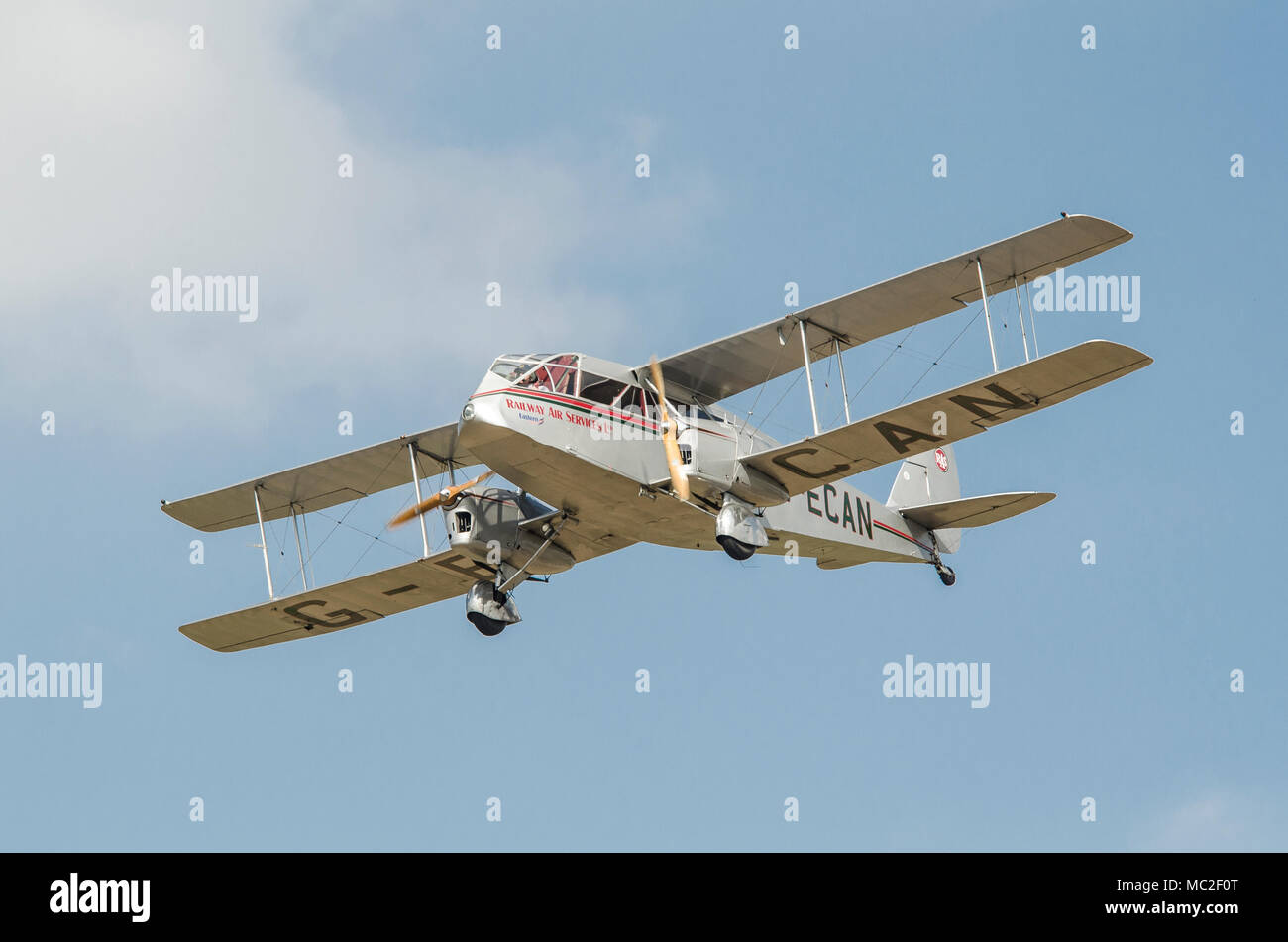 Avion de ligne biplan Banque de photographies et d’images à haute ...