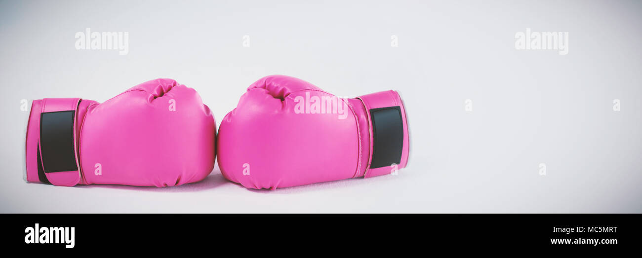 Gants de boxe roses Banque de photographies et d’images à haute ...