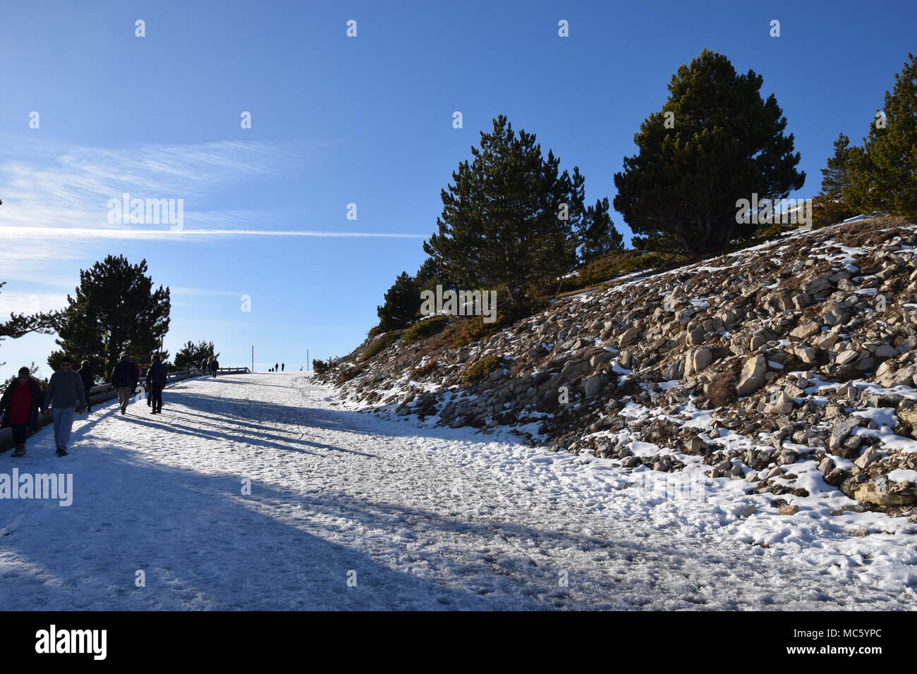 Mont ventoux france hiver neige Banque de photographies et d’images à ...